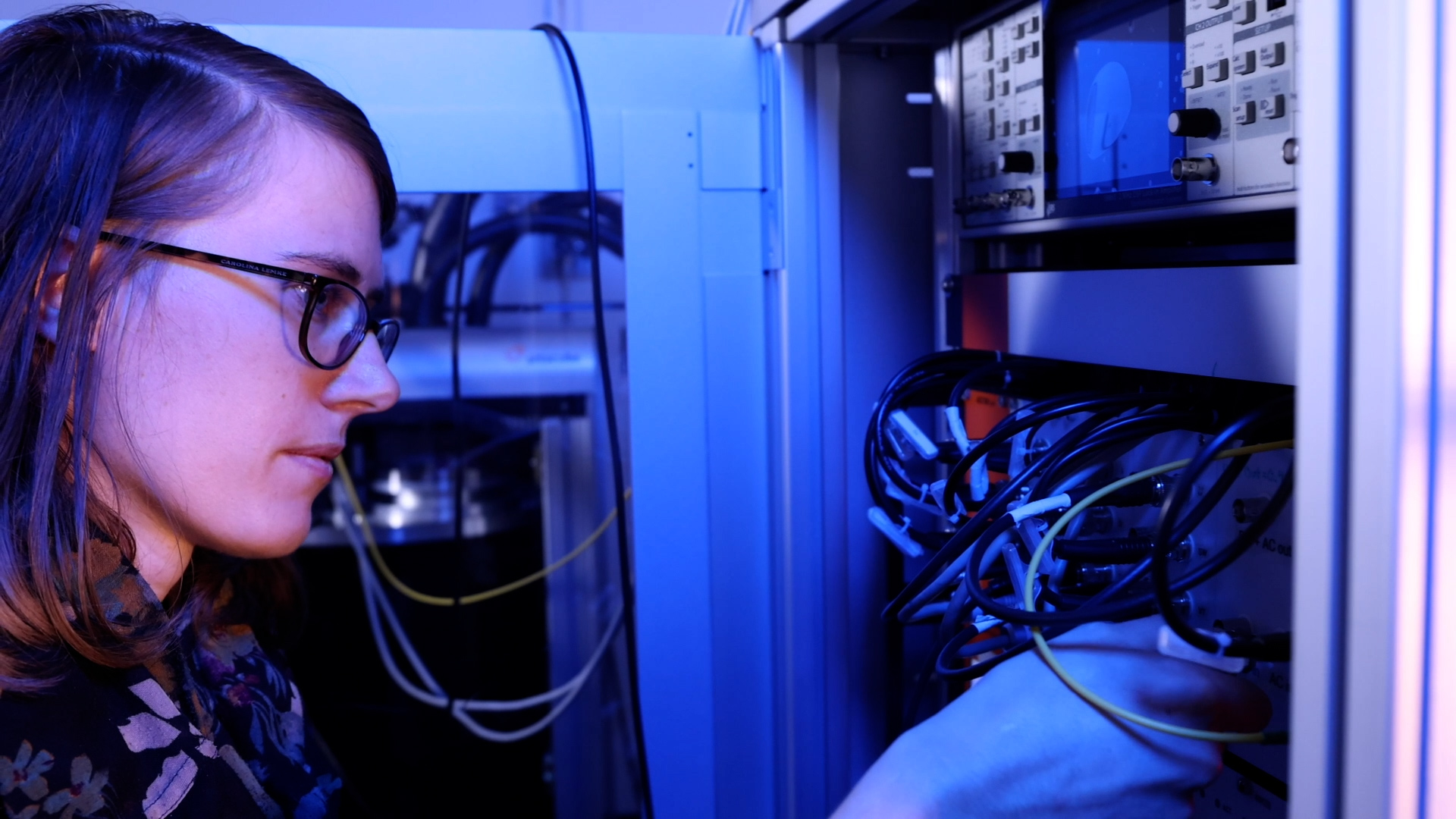 二维铁电体的新时代| ARC未来低能电子技术卓越中心 - 雷竞技raybeta